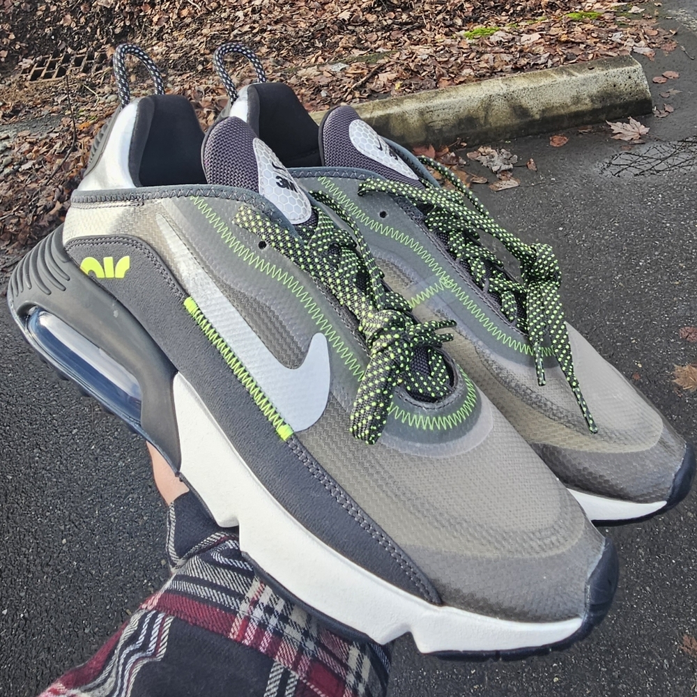 New Men's Nike Air Max 2090 - Gem